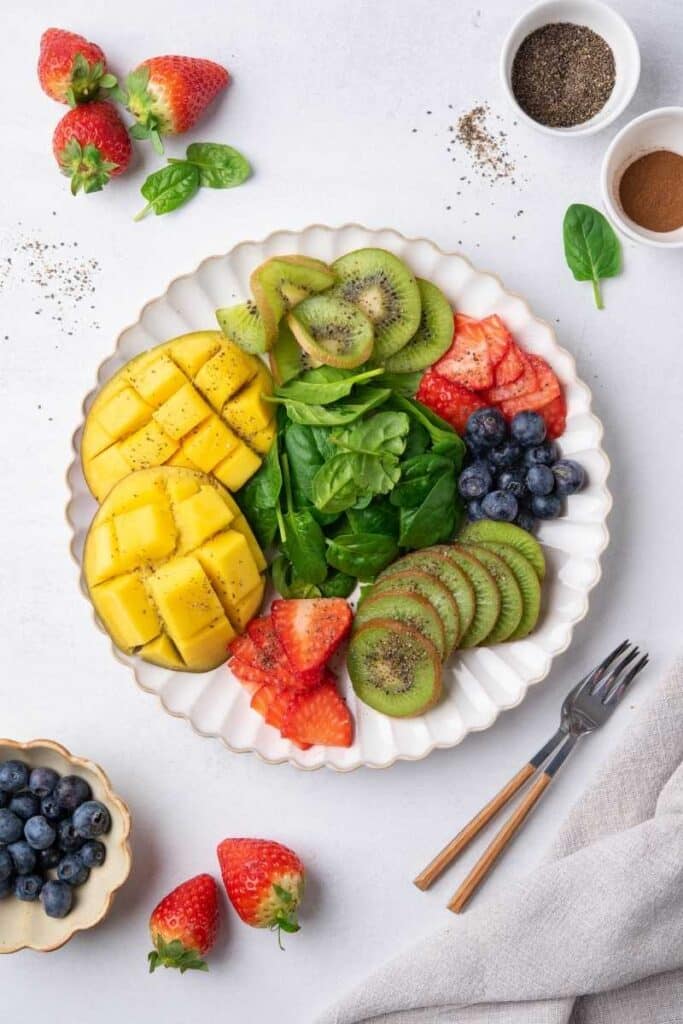Hydrating Fruit Plate: Boost Immunity & Digestion Naturally